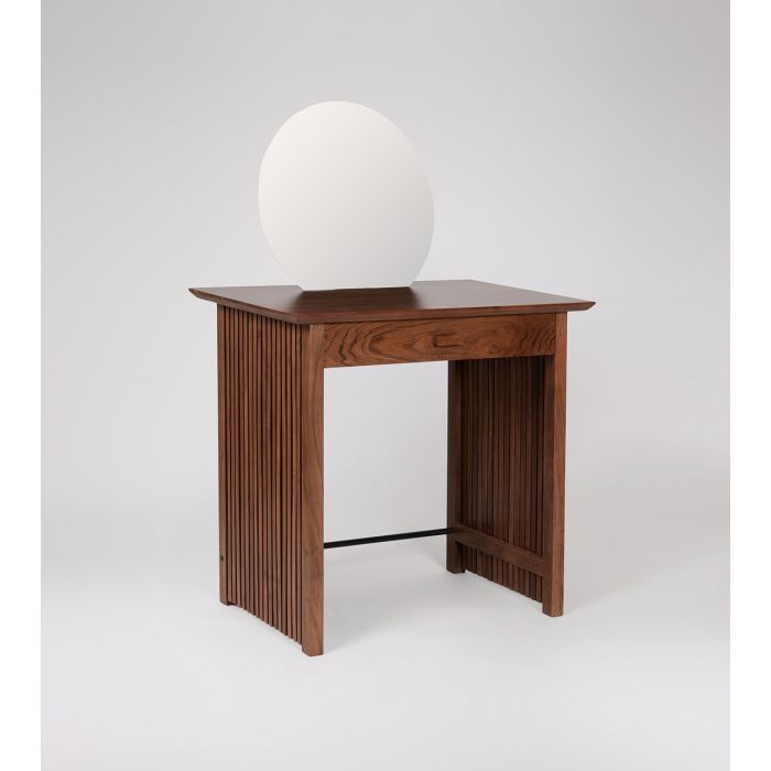 Emiko Range | Swoon
