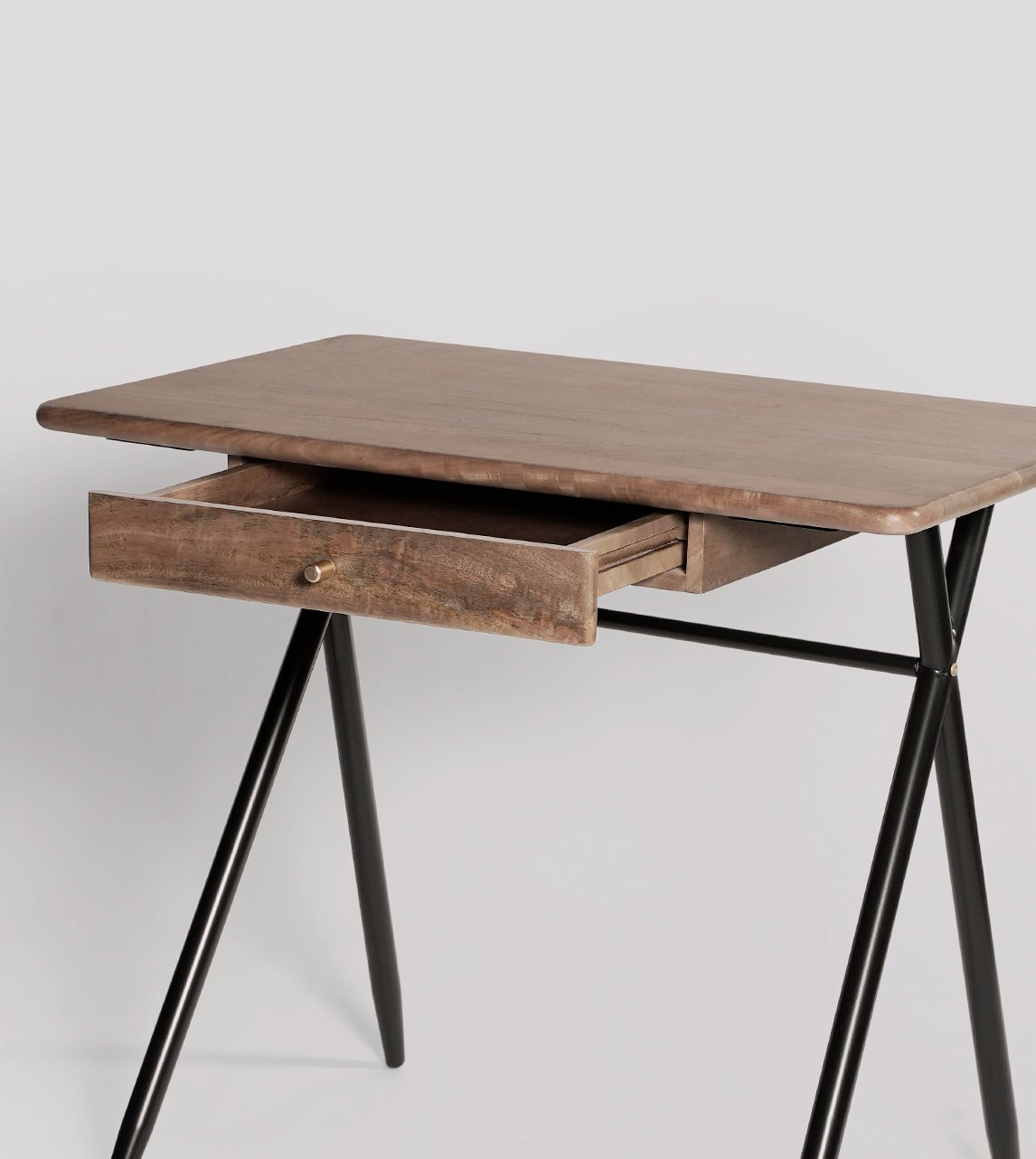 Houdini Industrial Desk in Natural Oak-stained Mango Wood & Matt Black ...