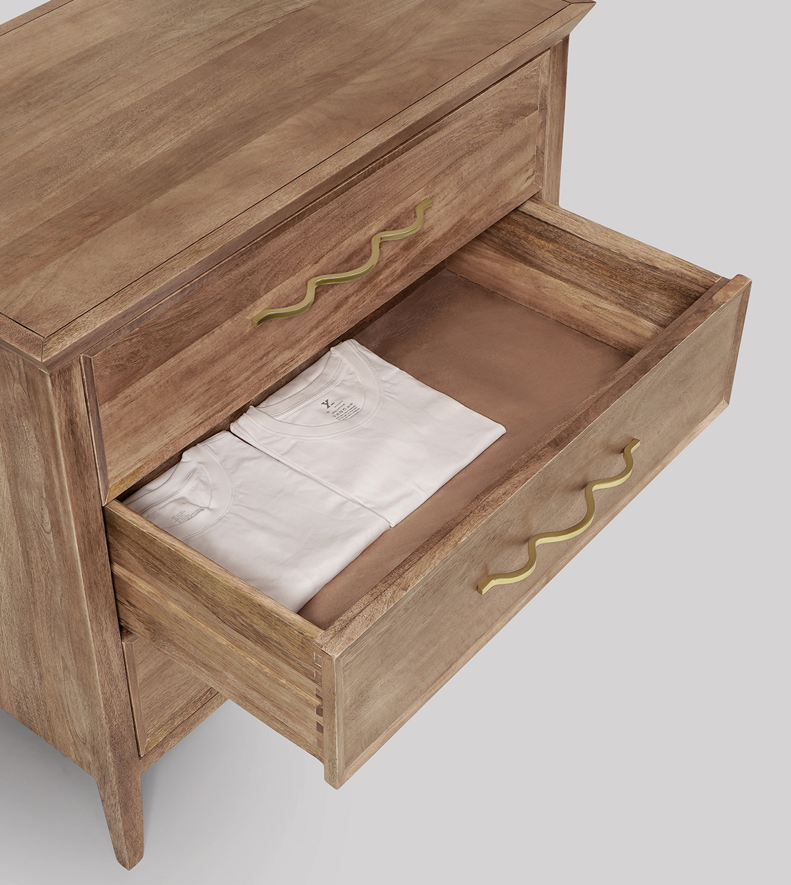 Redditch Traditional Three-drawer Chest of Drawers in Natural Oak ...